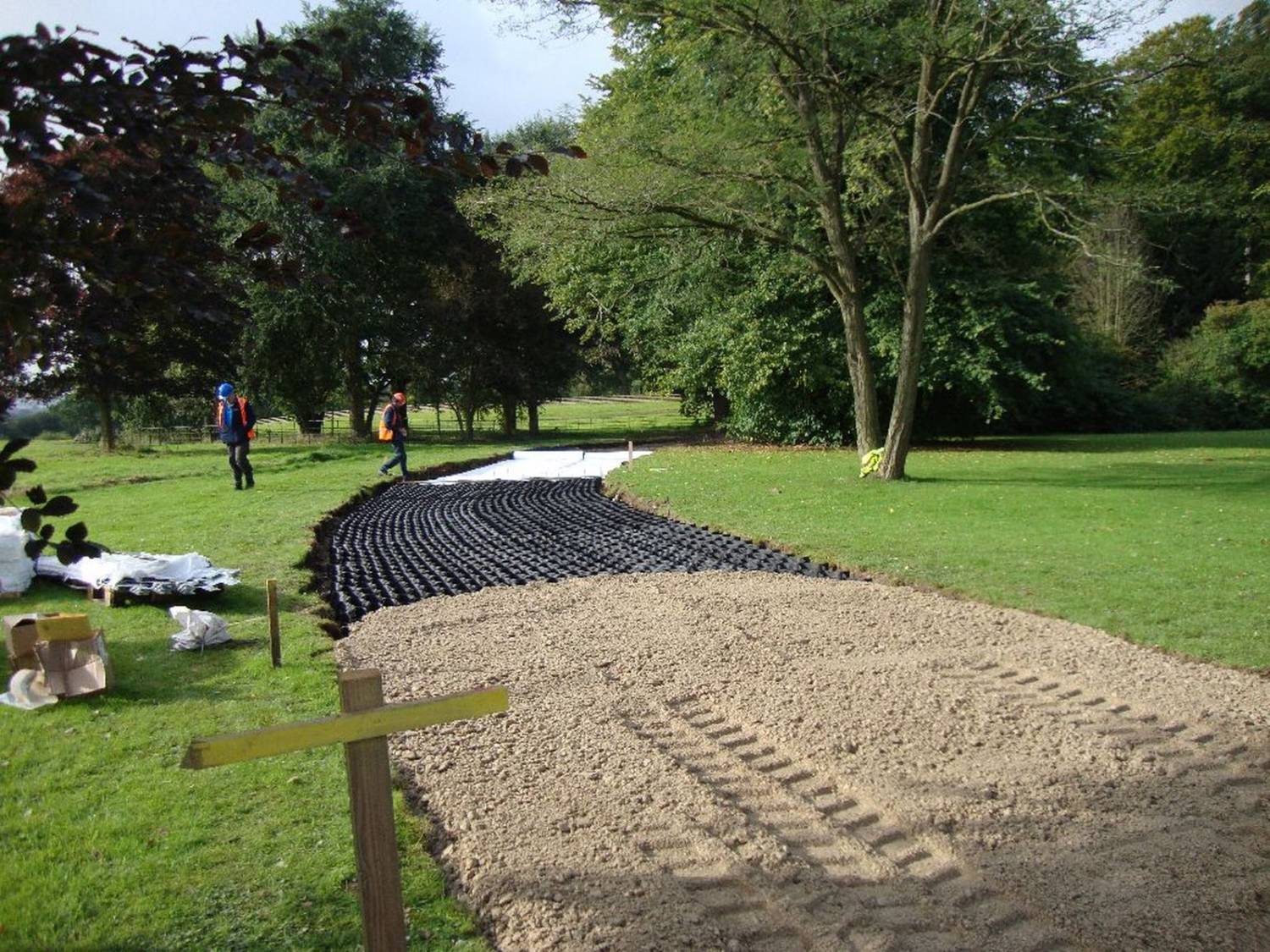 Geoceldas y Geotextiles - Tecnomateriales